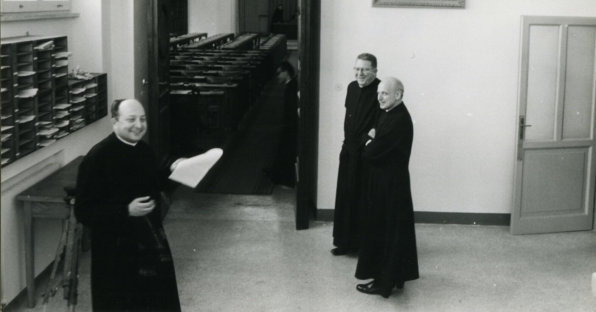 Padre Pedro Arrupe : Abrazo entre fe y justicia - Social Justice and ...